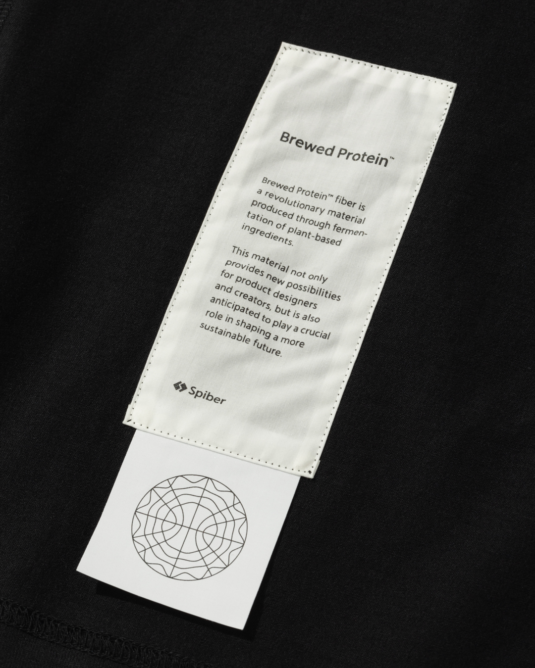 Goldwin 0から初となるBrewed Protein™繊維を使用したTシャツが発売されました | Spiber株式会社